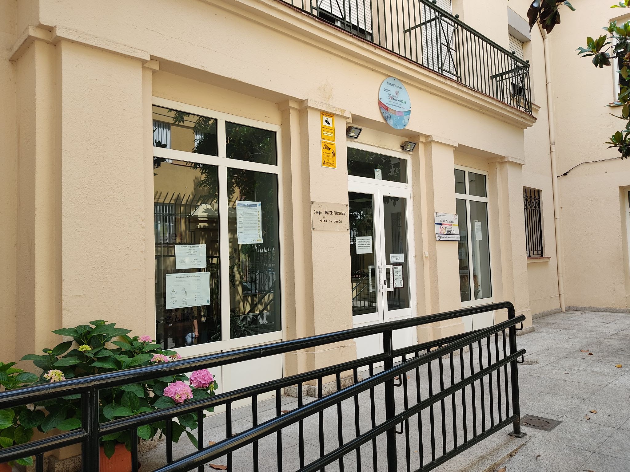Jesuitinas Mater Purissima – Colegio de la fundación Jesuitinas